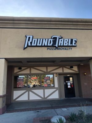 What Are Your Payment Options at Round Table Pizza?